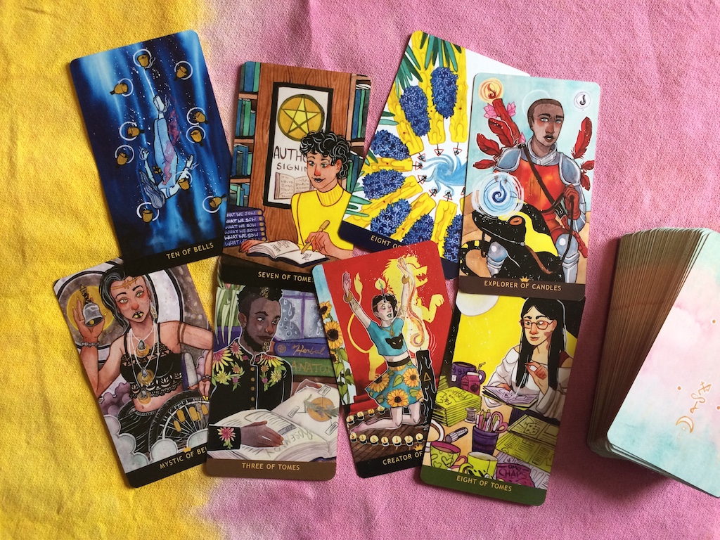 REVIEW | The Numinous Tarot Deck & Guidebook - Little Red Tarot