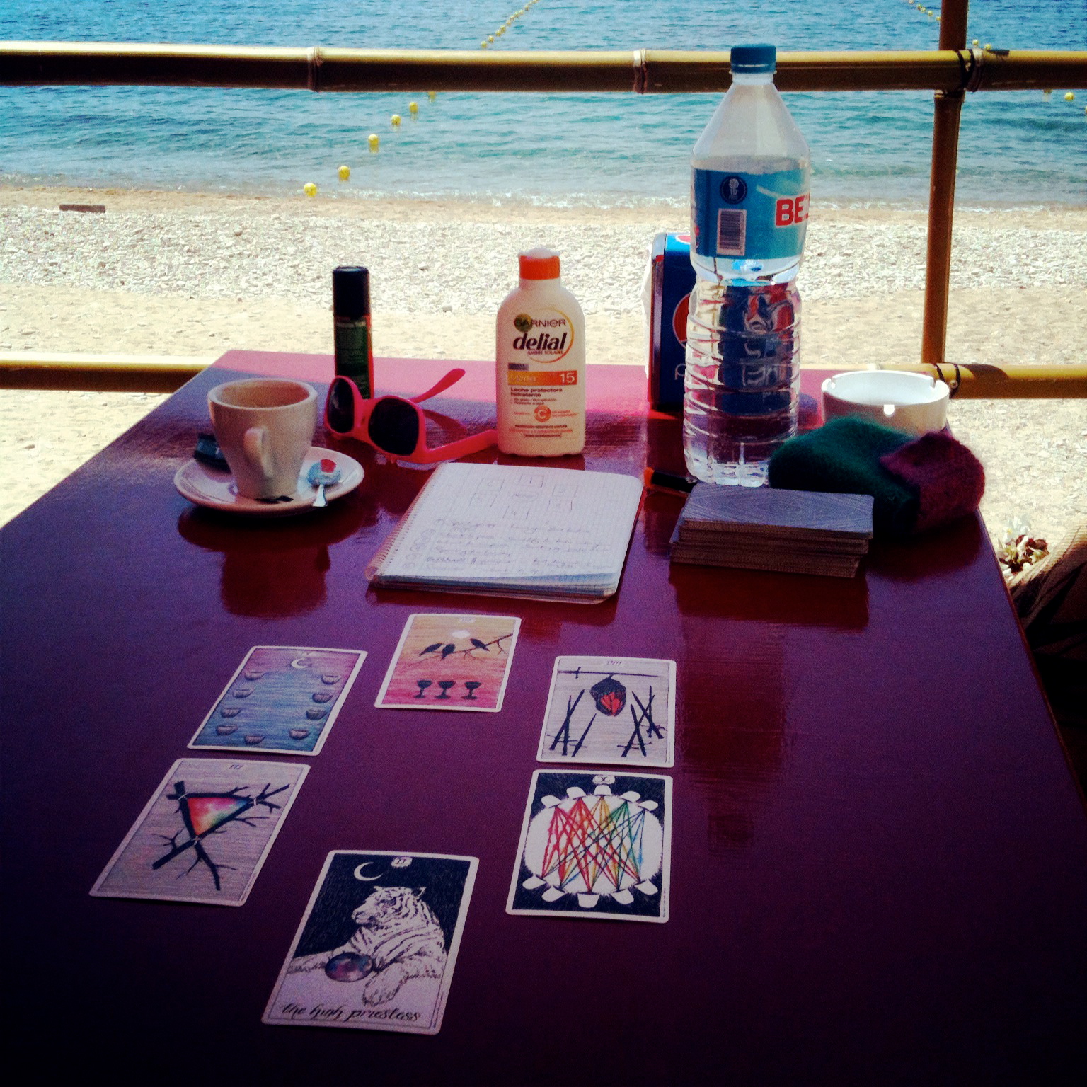 A tarot spread for holidays, trips & vacations - Little Red Tarot